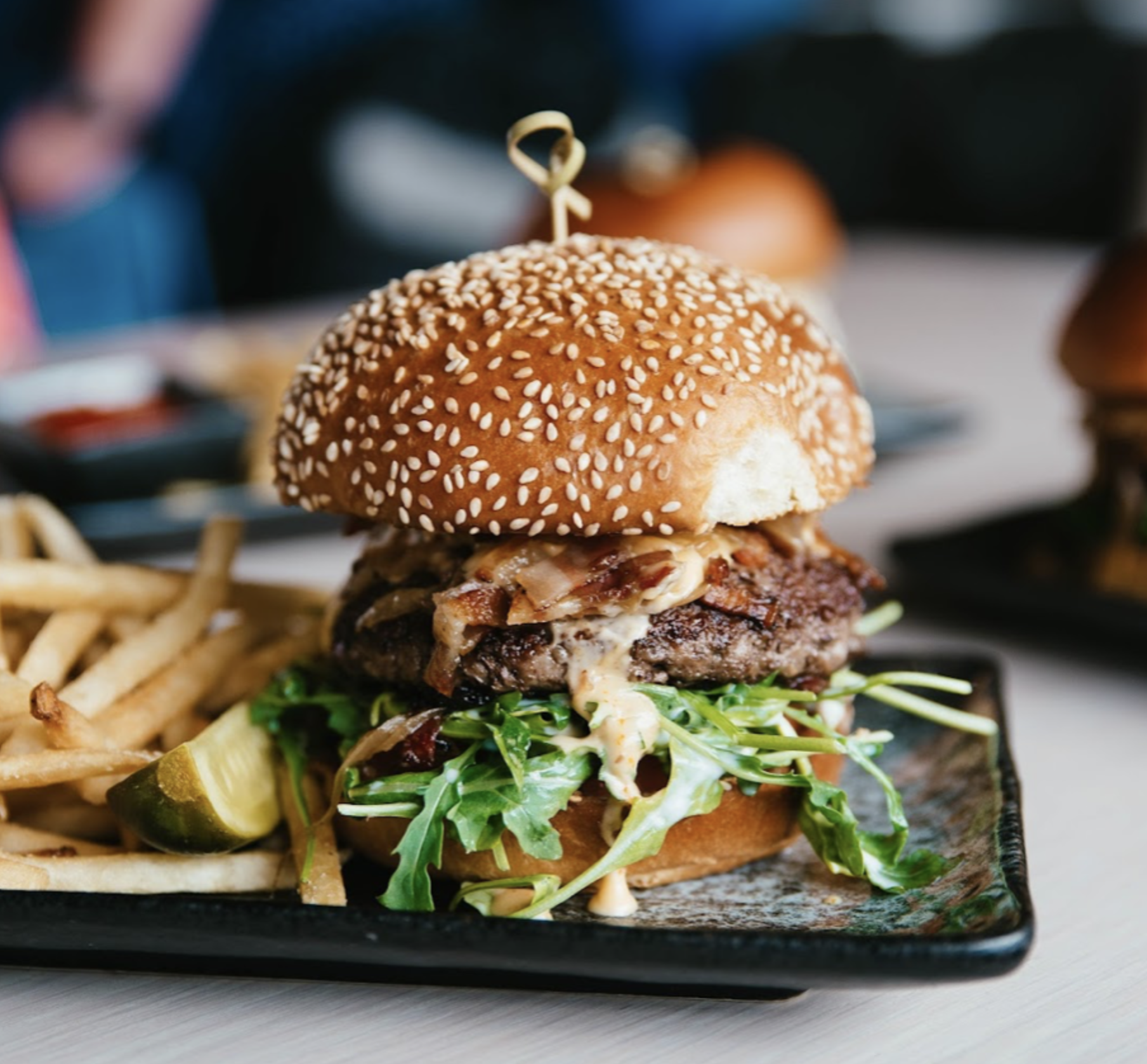 3rd Base LA Upscale Sports Bar - SoCalPulse